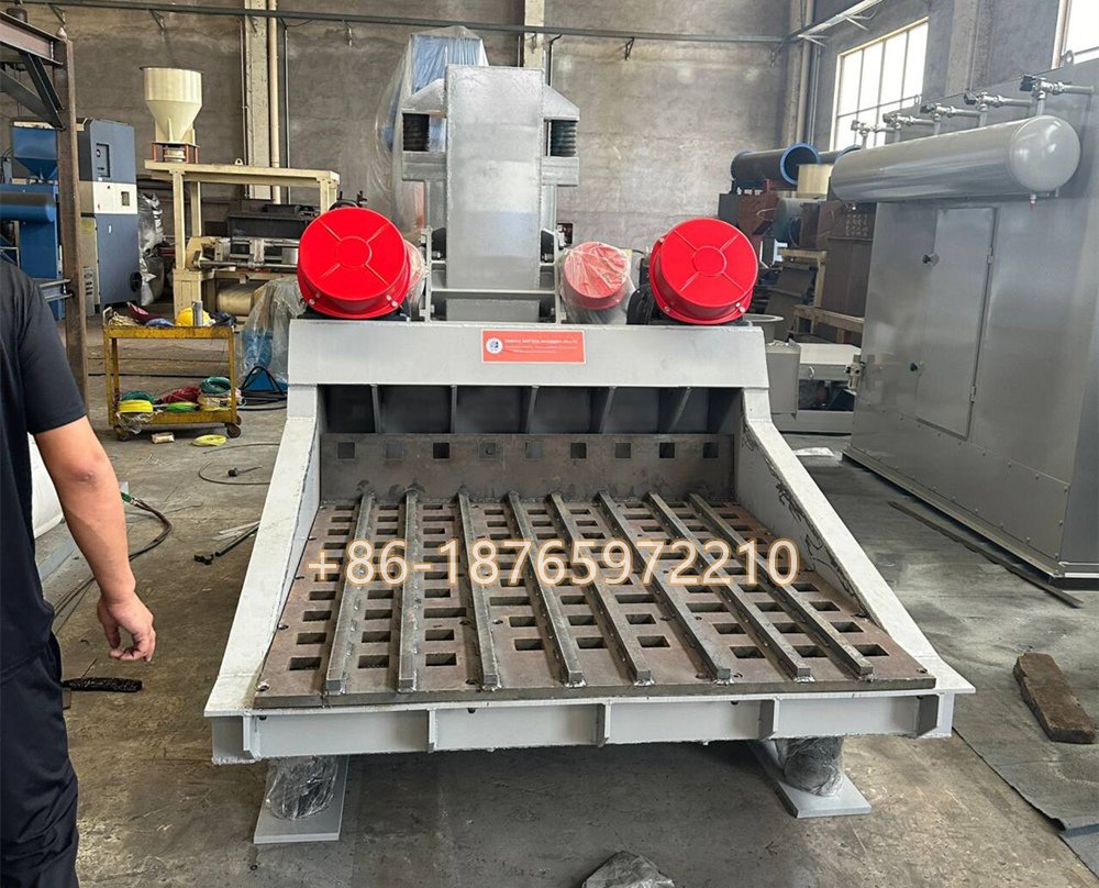 Sand Reclamation: Shakeout Deck & Integral Elevator Combine ...